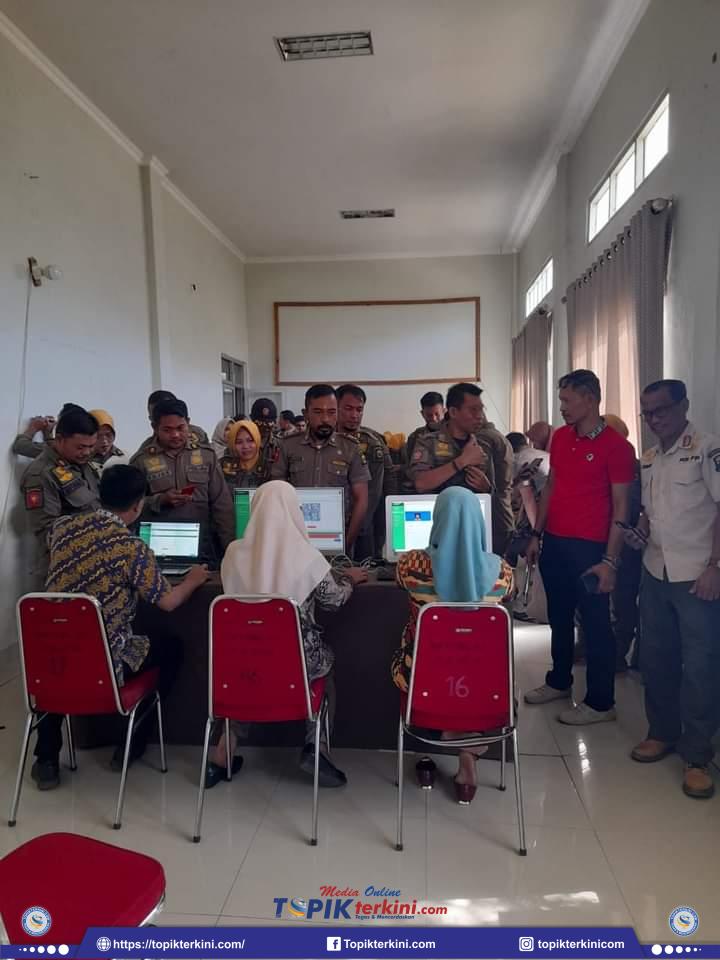 Maksimalkan Pelayanan Pendaftaran IKD, Disdukcapil Jeneponto Gencarkan Pelayanan Keliling ...