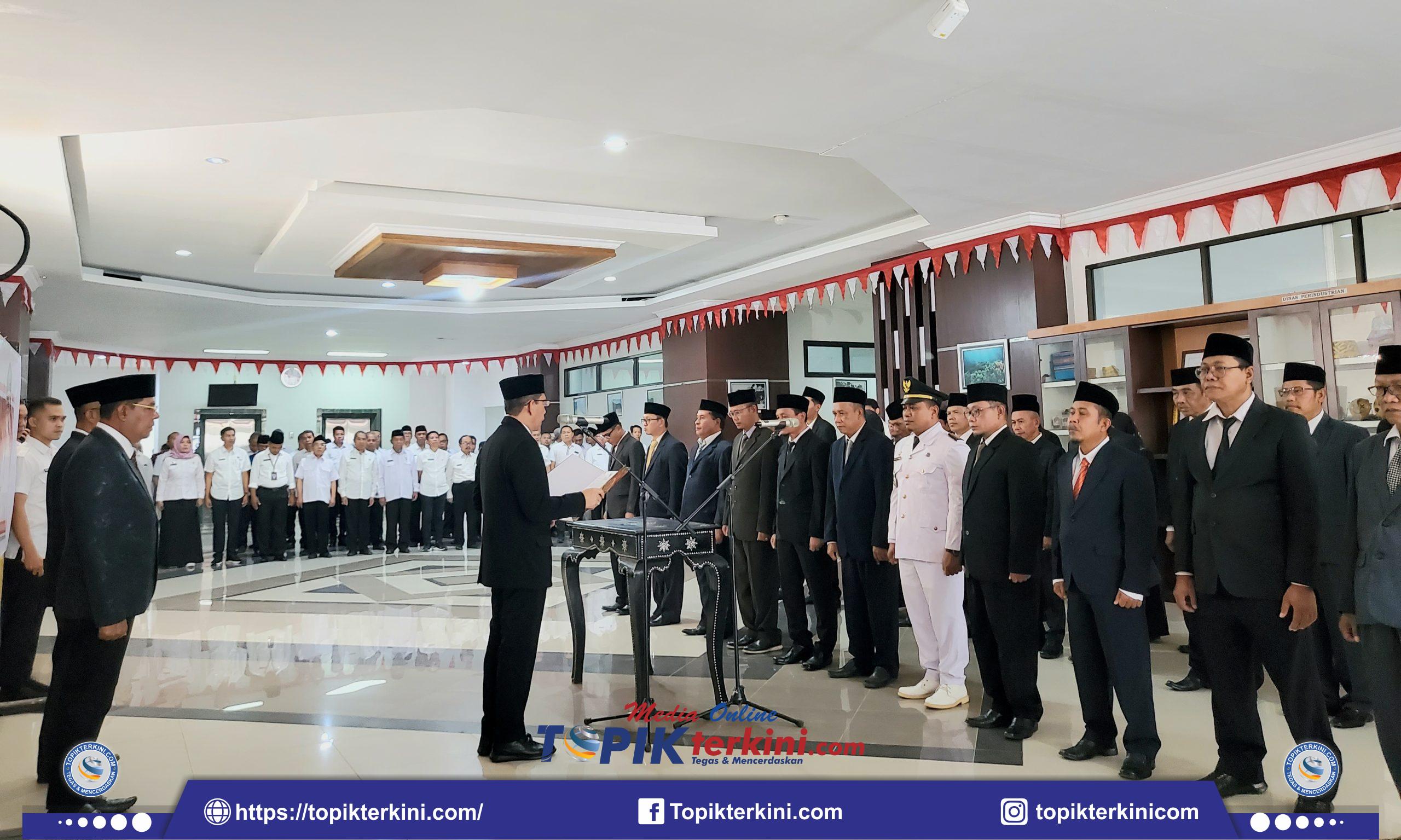 Wabup Lombok Timur H. Edwin Hadiwijaya Lantik Pejabat Eselon II, III ...